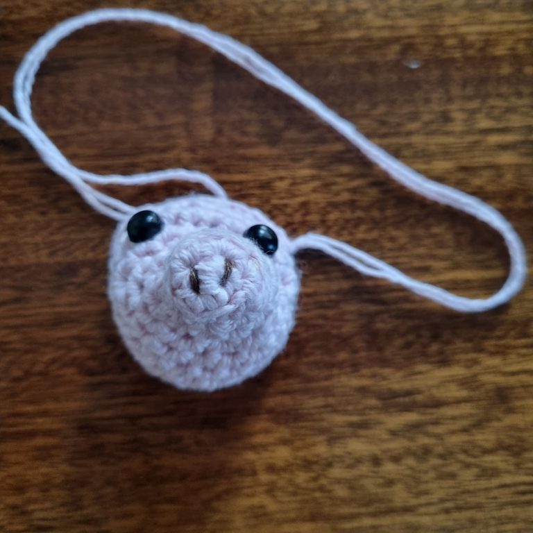 Little Crochet Pig Pattern - Bee Stitch'd